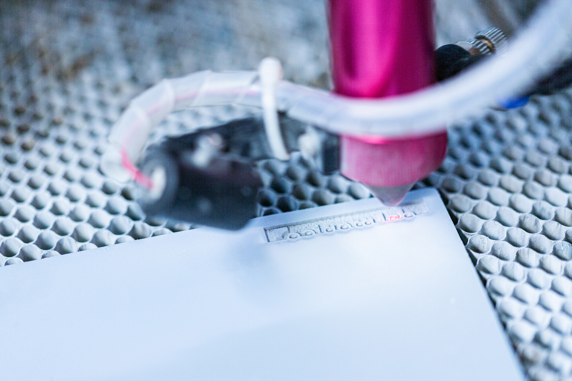 Incisione e taglio laser su metallo - Dal Monico Vicenza